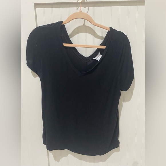 CAbi | Tops | Cabi Relax Escape Tee | Poshmark